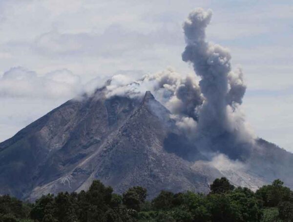 Manfaat Sisa-Sisa Erupsi Gunung Berapi untuk Kehidupan | Indoprecast